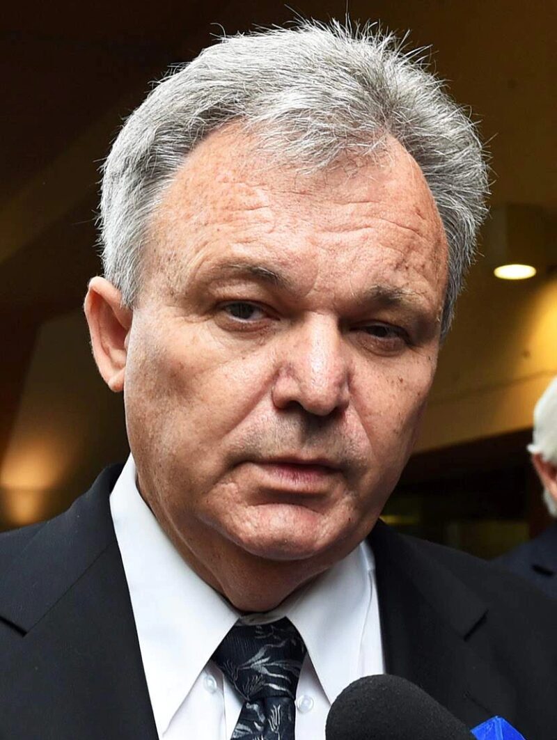 Serial conman Peter Foster released on bail after fresh fraud charges ...