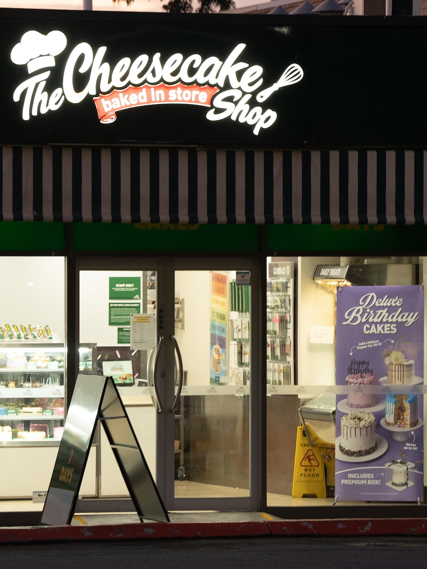 Migrant says dreams of Australian residency soured by Cheesecake Shop ...